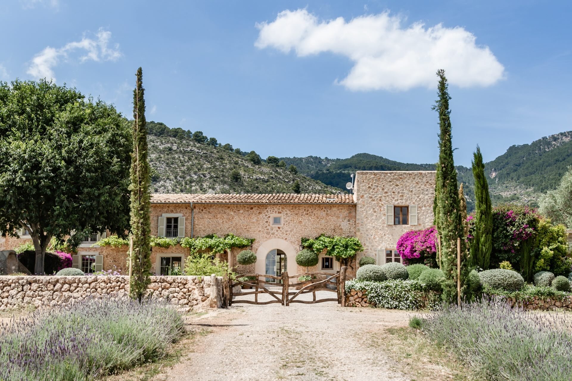 Finca Es Rafal in Alaró, Holiday Villa by Mallorca Collection