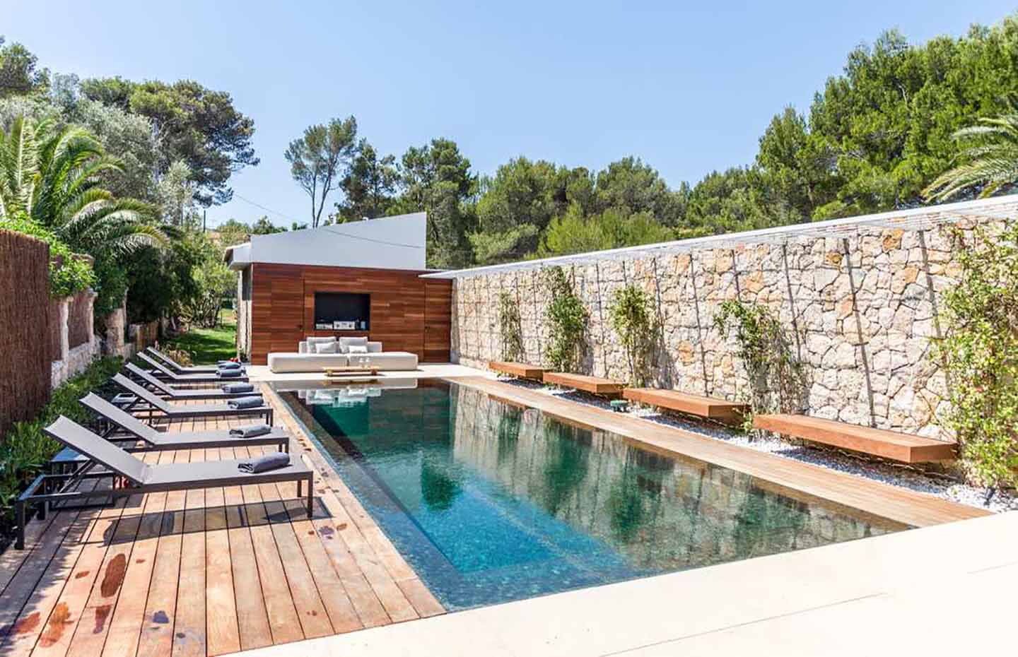 The Seafront Turquoise Villa in Alcudia, Holiday Villa by Mallorca ...